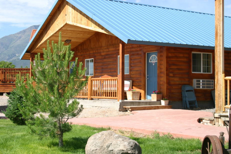 Miner’s Cabin (cabin 3) – Rocky Ridge Reservations