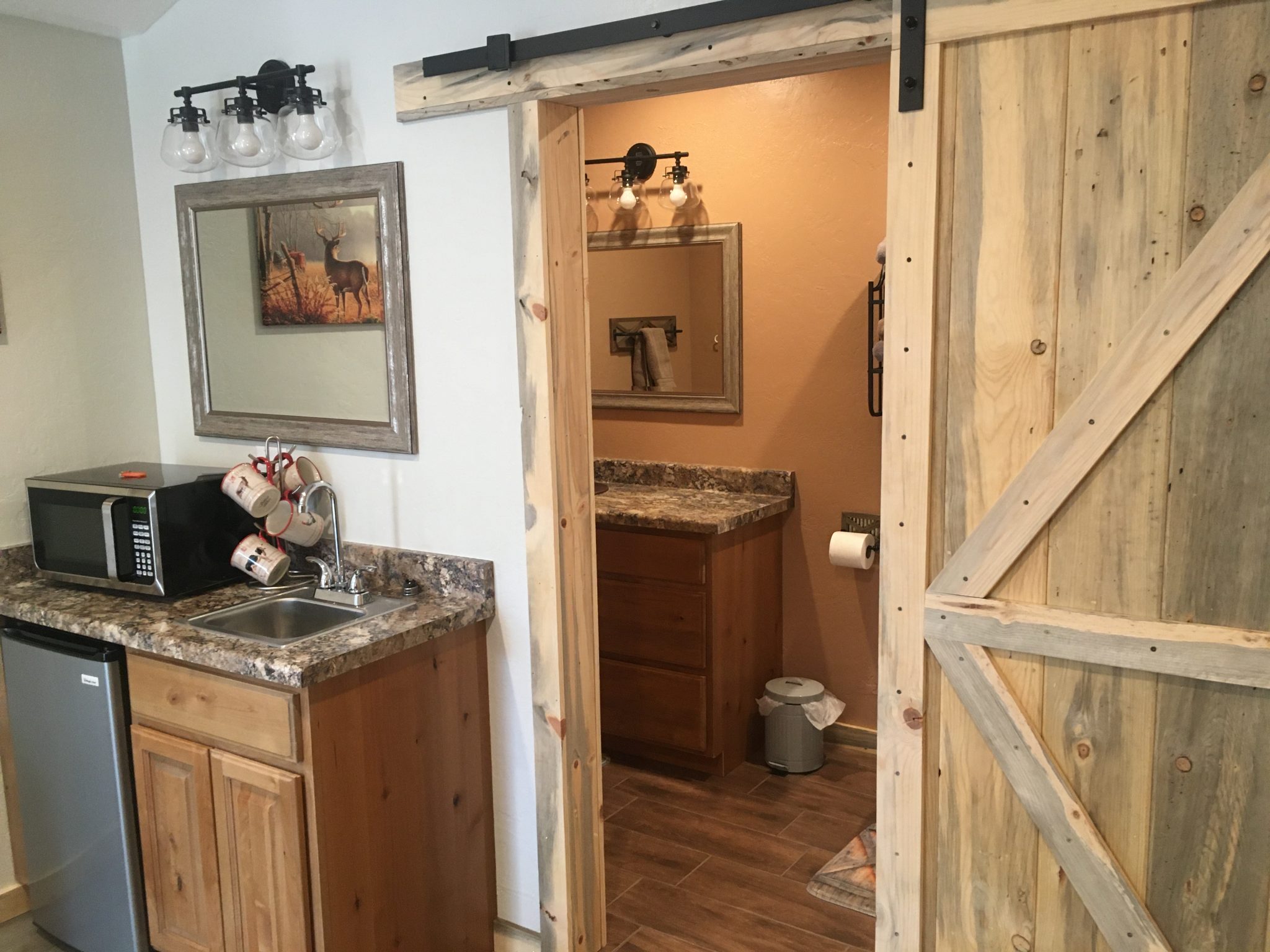 Rustic Pine (cabin 8) – Rocky Ridge Reservations